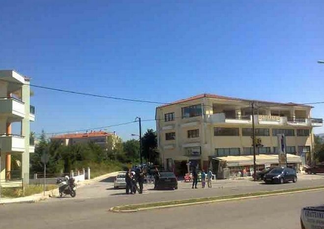 Θρίλερ στη Κοζάνη:Ένοπλος εισέβαλε με καραμπίνα στα γραφεία του ΟΠΕΚΕΠΕ ...